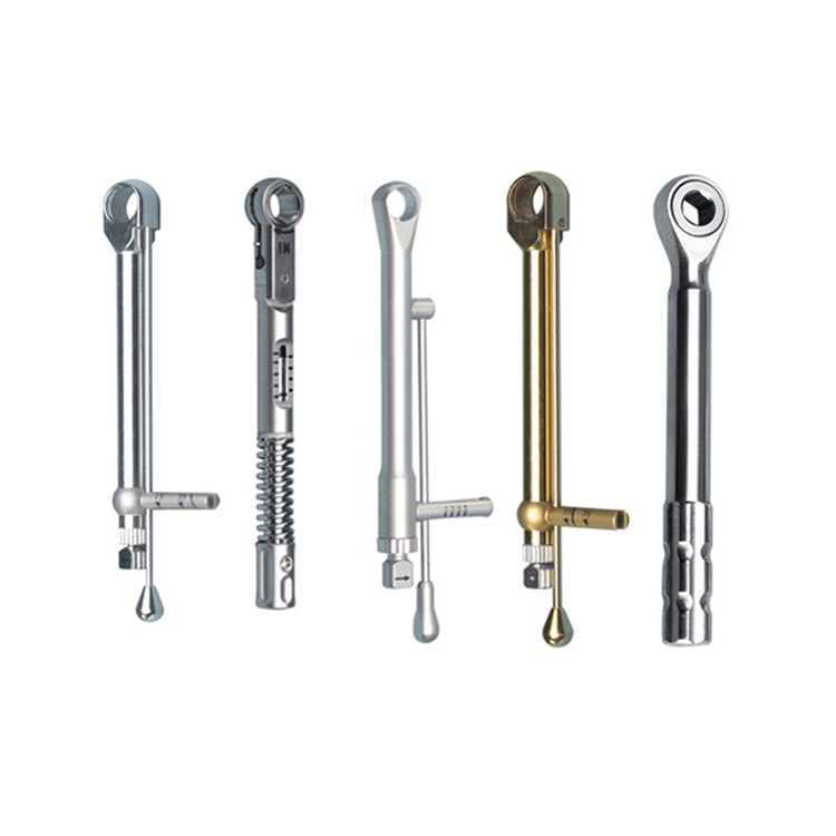 Dynamometric ratchet wrench--