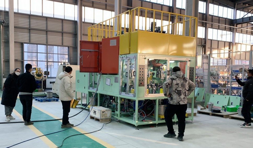 a customer visited Angem Nantong production base to accept the rubber ...