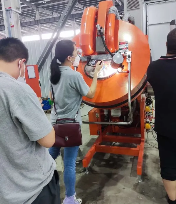 Adhesive spraying machine | Automatic roll coating machine | automatic ...