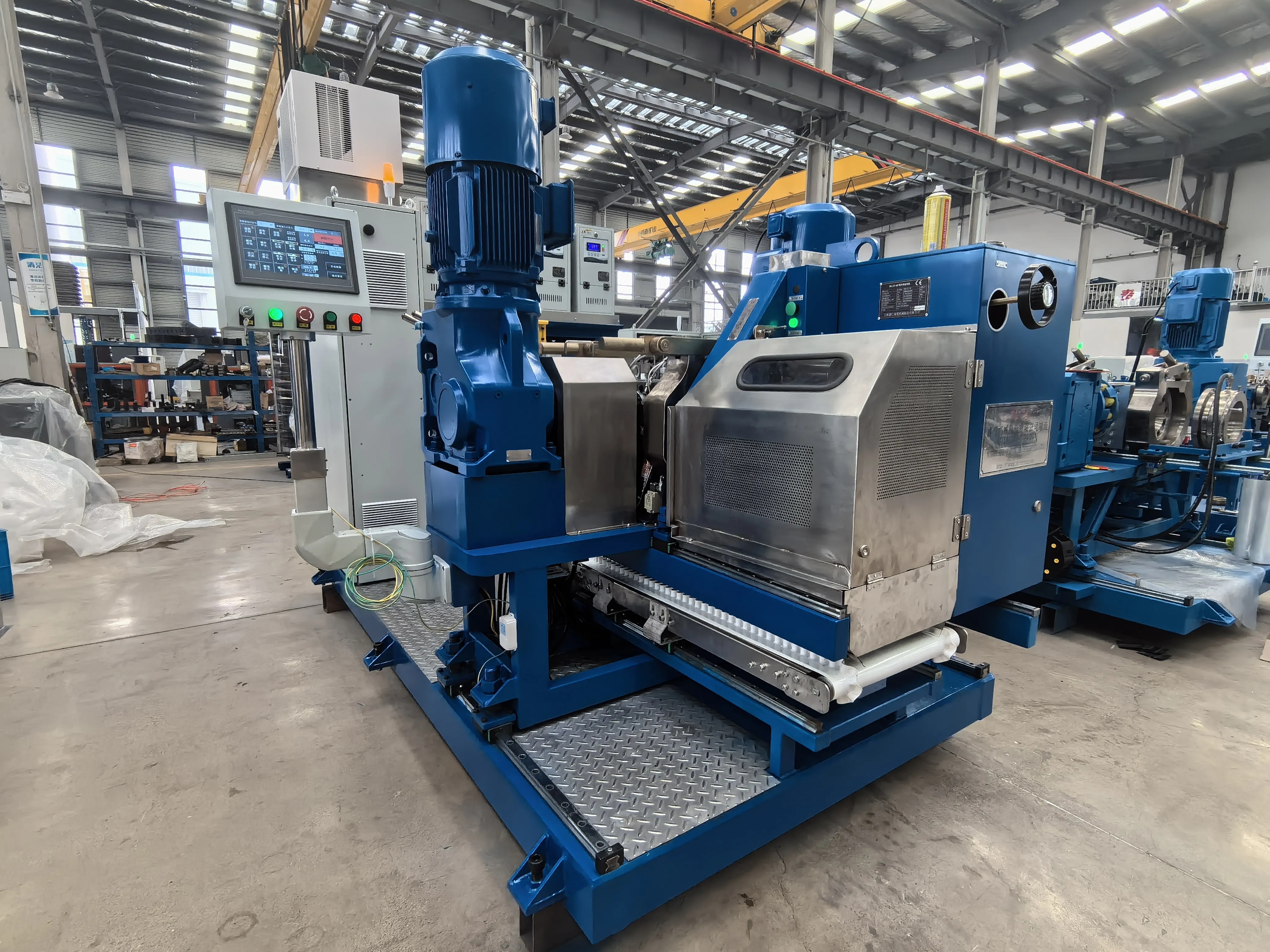 cold feed precision preformer