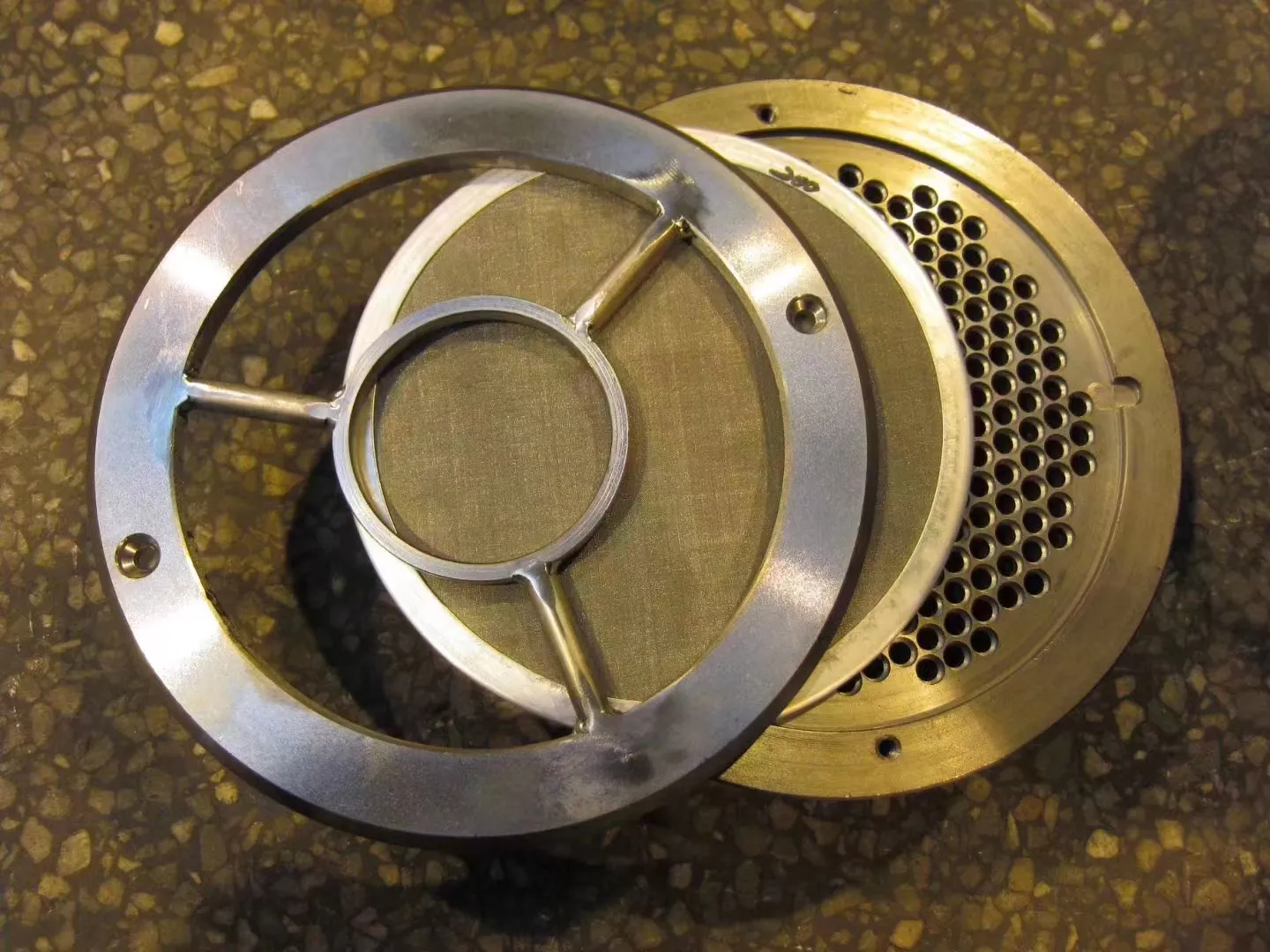Rubber Strainer - High-Quality Rubber Strainer for Efficient Filtration