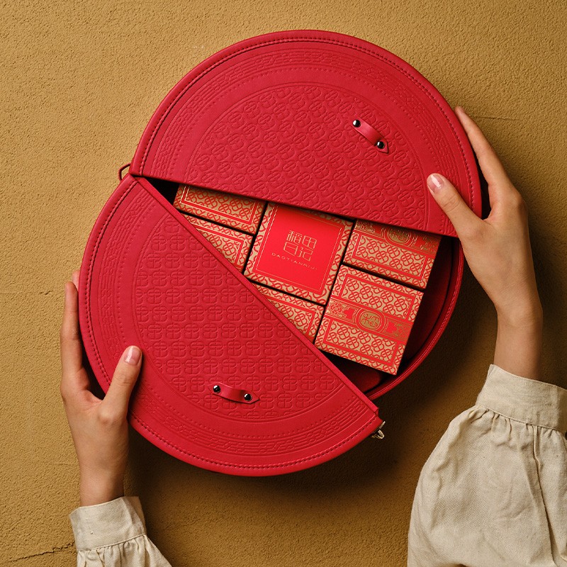 Red Round Mooncake Box with Full-Page Embossing-SANJIANG