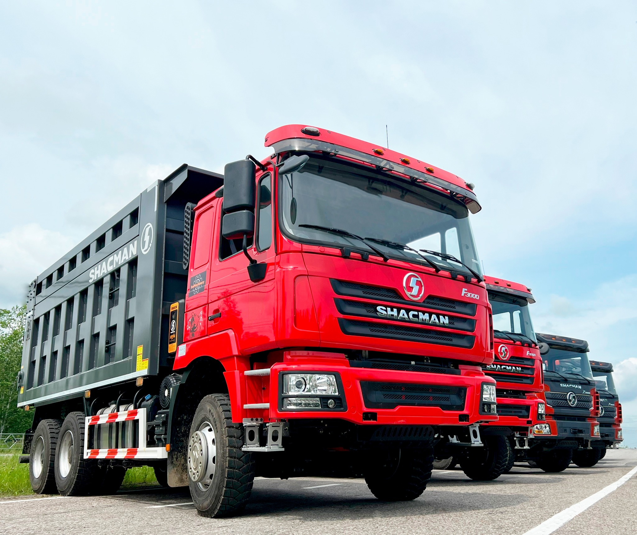 SHACMAN F3000 Series Dump Trucks-SHACMAN