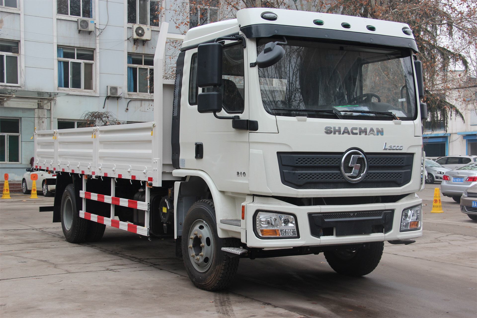 SHACMAN L3000 Lorry Truck 4X2-SHACMAN