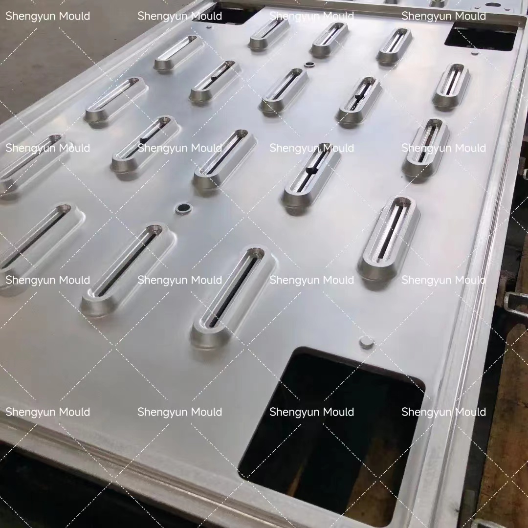 Rotomolding Partition/Division Plate Mould - High-Quality Moulds for ...