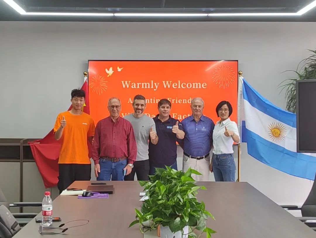 Warmly Welcome Argentine Clients to Visit Darui Factory for Digital Die ...