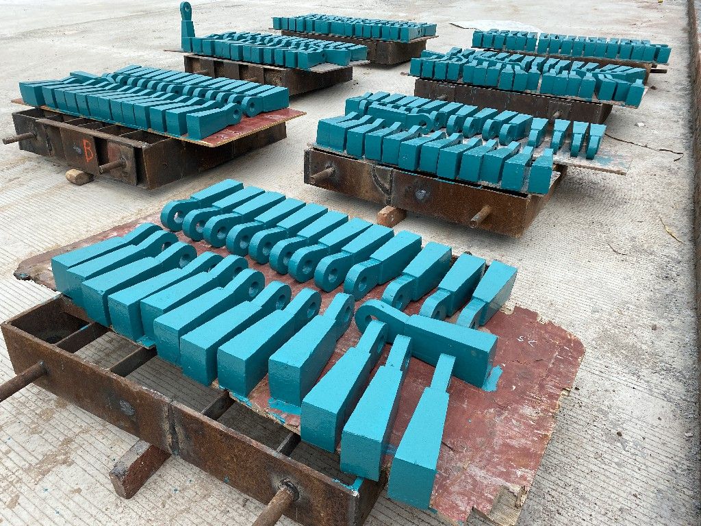 SWING HAMMER-Bogvik Wear Material