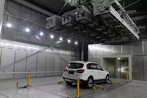 Environmental Simulation Test Chamber for New Energy Vehicle Experiments