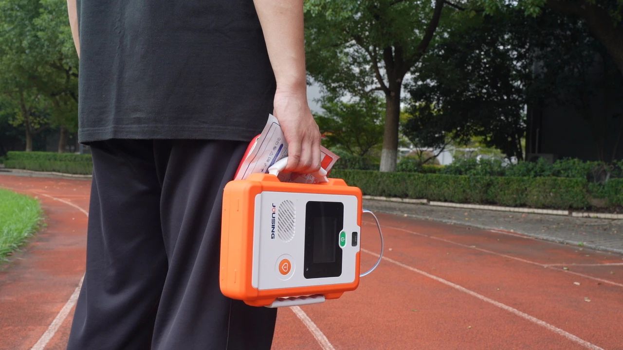 长沙又一例！仅用6分30秒，“救命神器”AED救回一命-久心医疗