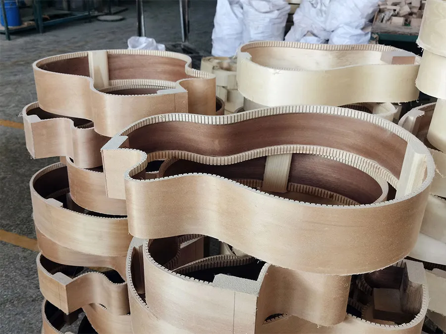 Acoustic Guitar Line-McCartney Pro-Guitars