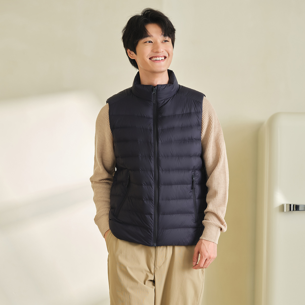 Wholesale Men's Packable Lightweight Outdoor Down Vest - Duck Down ...