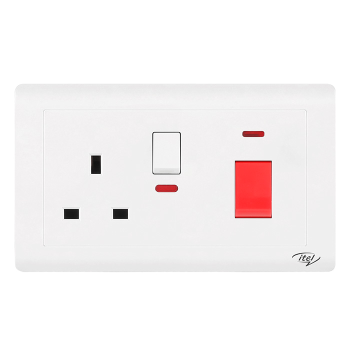 UK Type Socket-itel