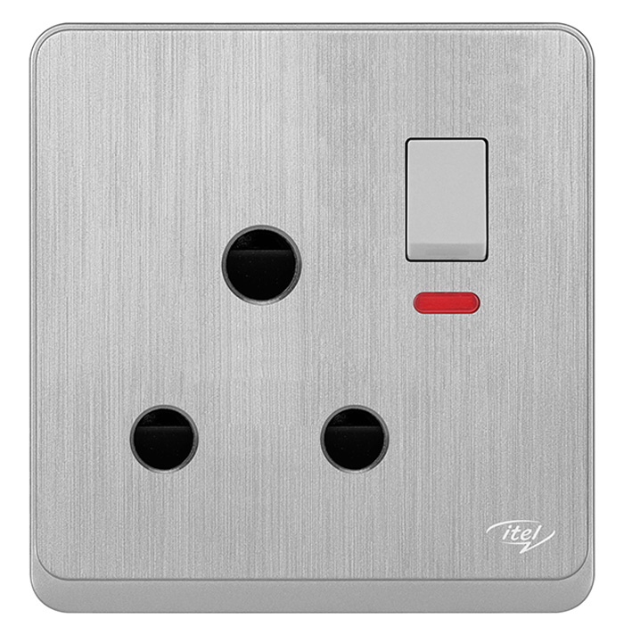 UK Type Socket-itel