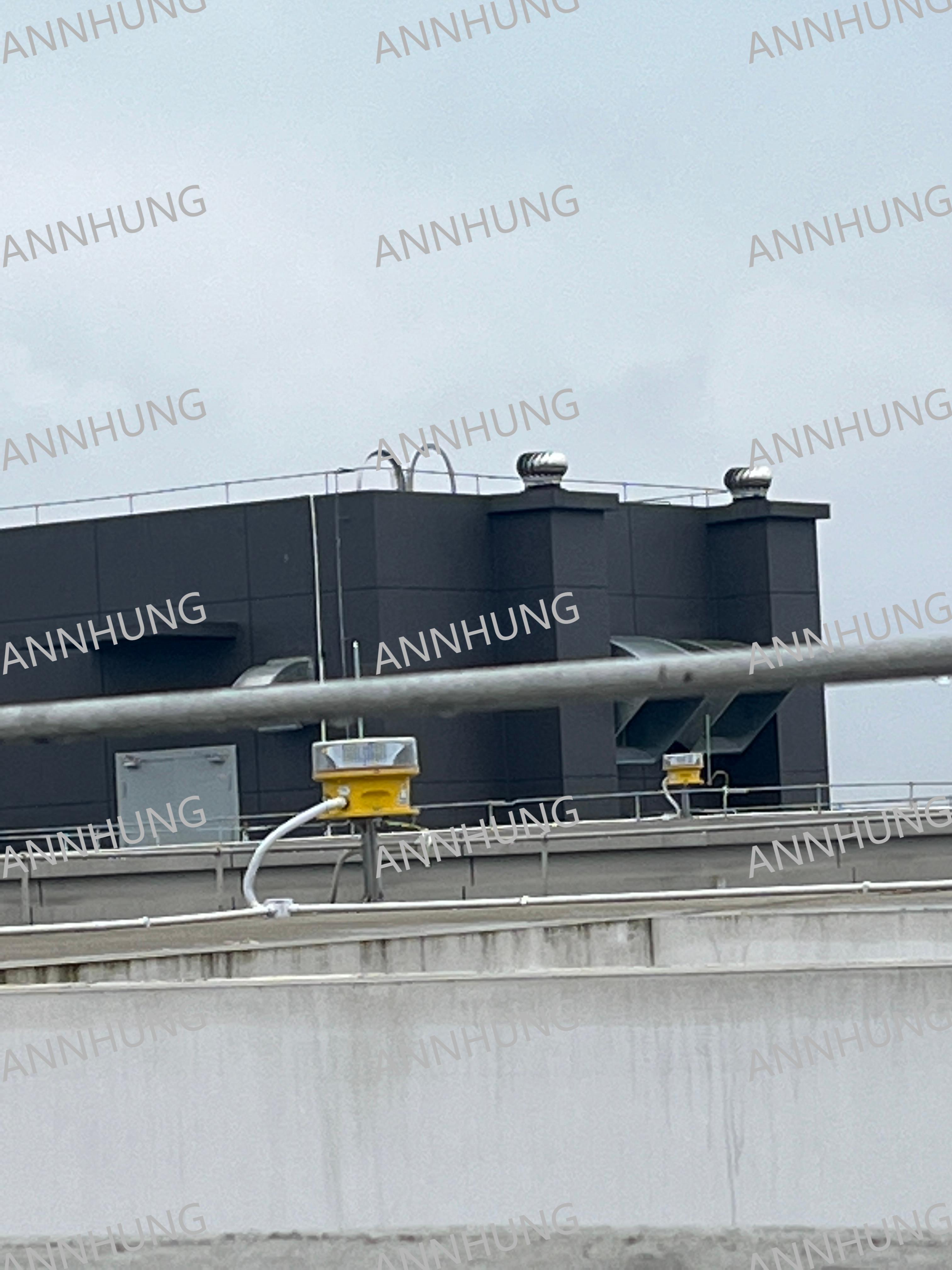 Medium Intensity Aviation Obstruction Light Installation Case