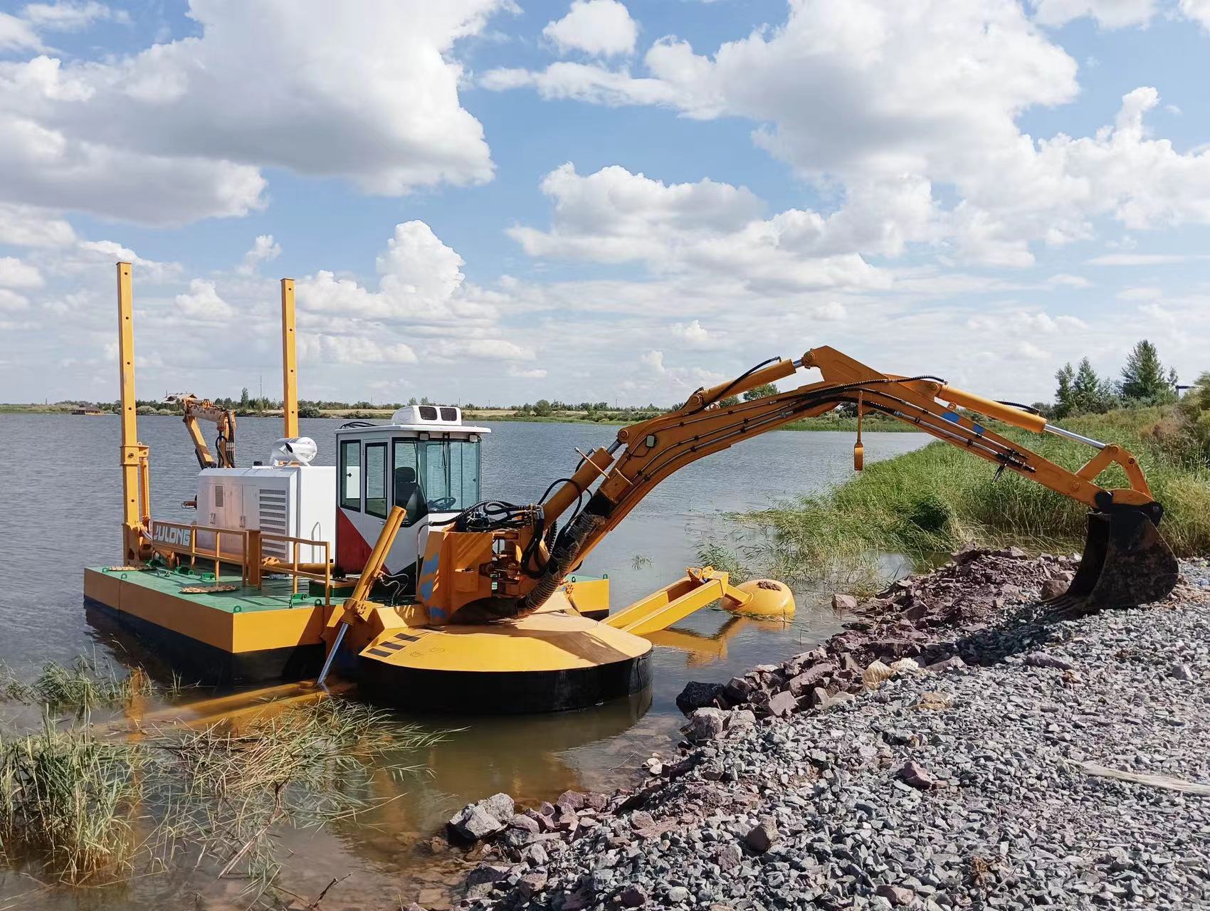 Julong Dredger: Amphibious Multipurpose Dredger Commissioned, to Start ...
