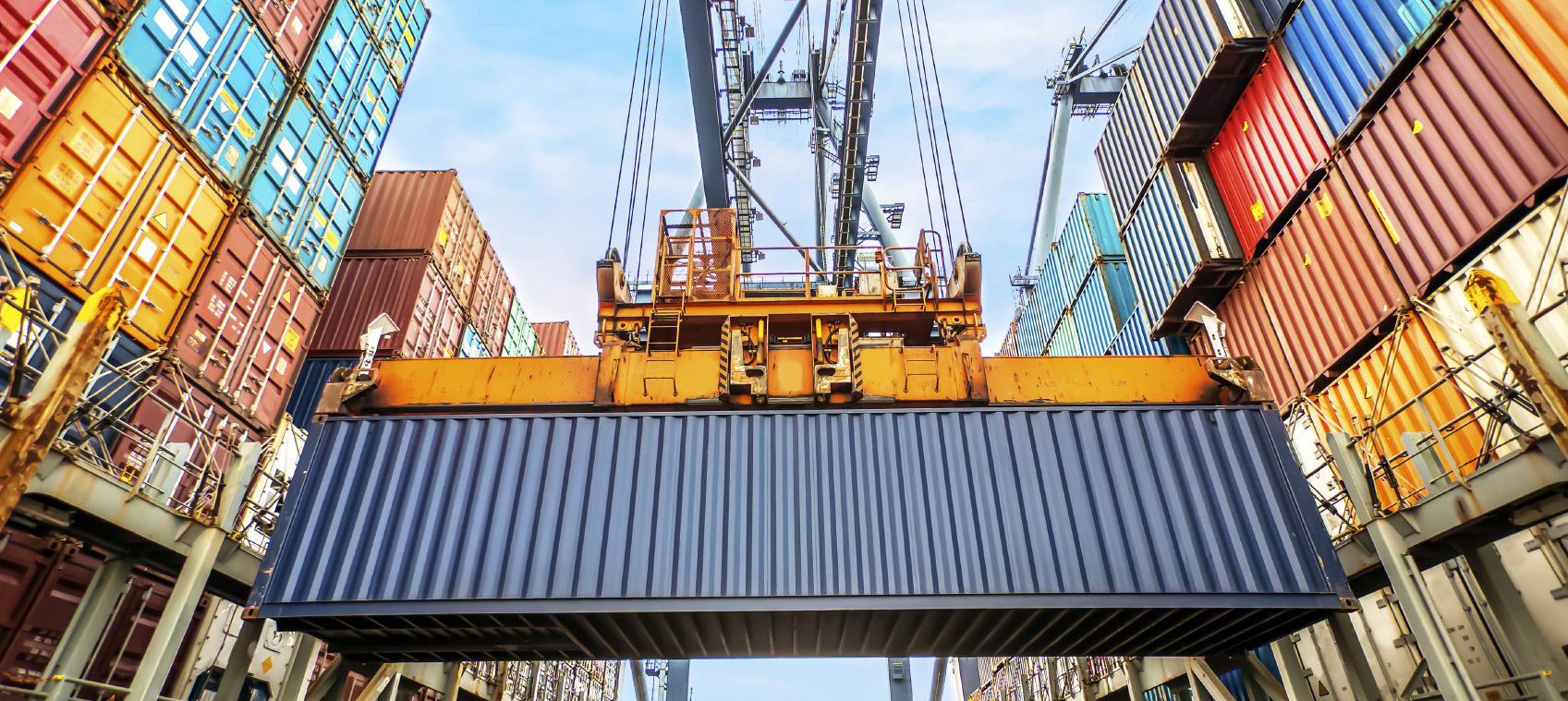 What are the raw materials for containers? 01-Sinceremfg