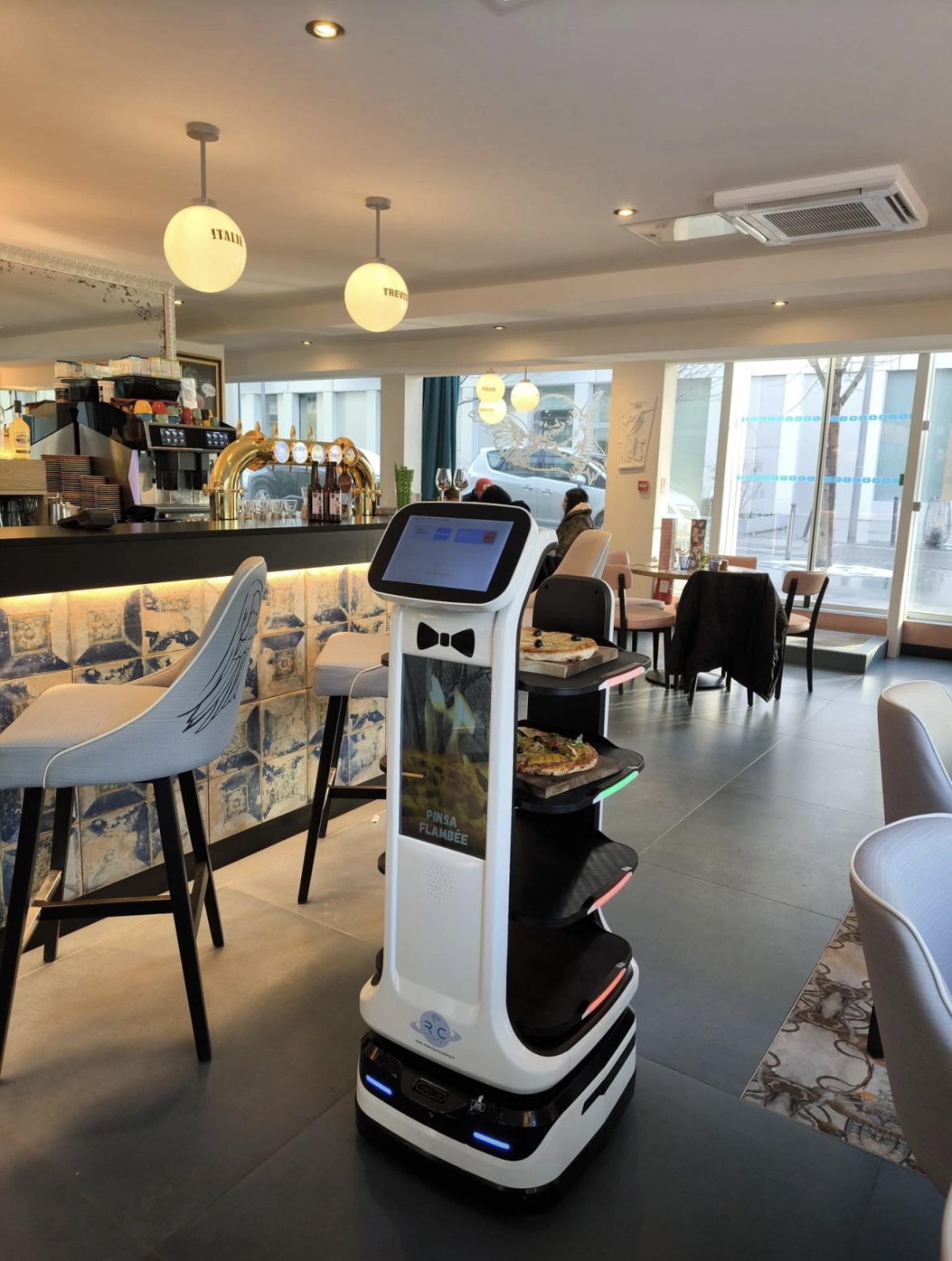 Selecting Meal Delivery Robots: AutoXing Mars, Opening a New Era of ...