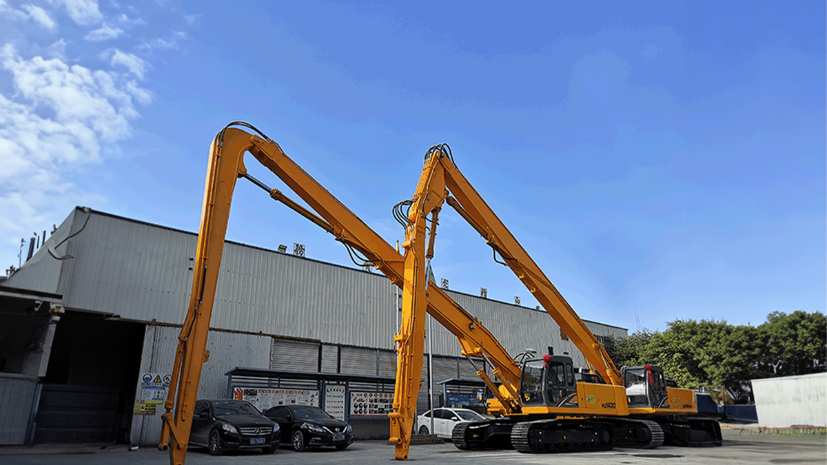 Two-stage standard/long reach boom and arm-Relong Technology