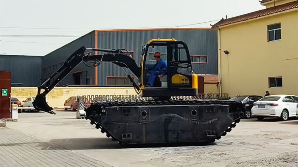 Small Wetland Amphibious Excavator-Relong Technology