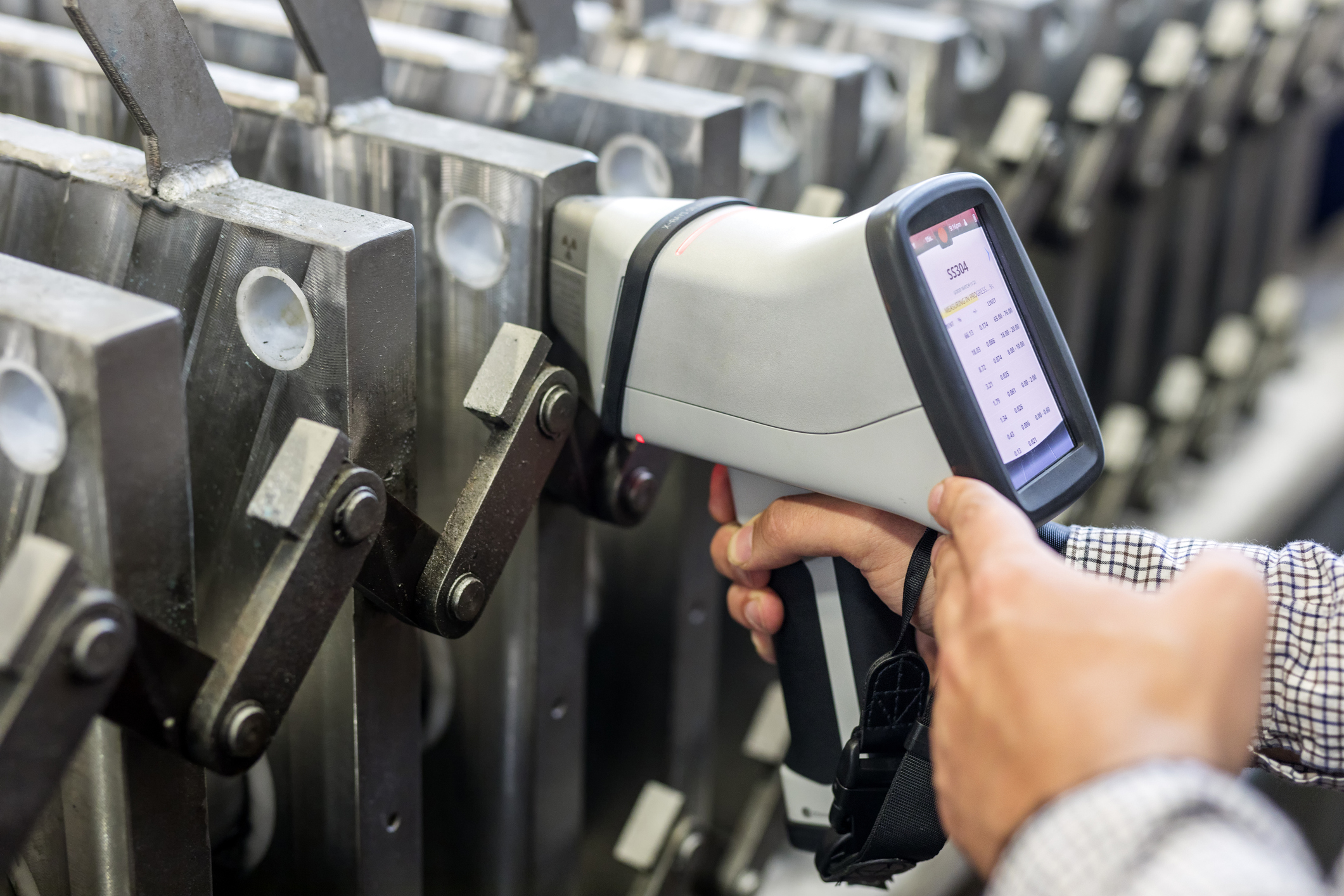 How to Choose the Right Battery for Handheld XRF Spectrometers