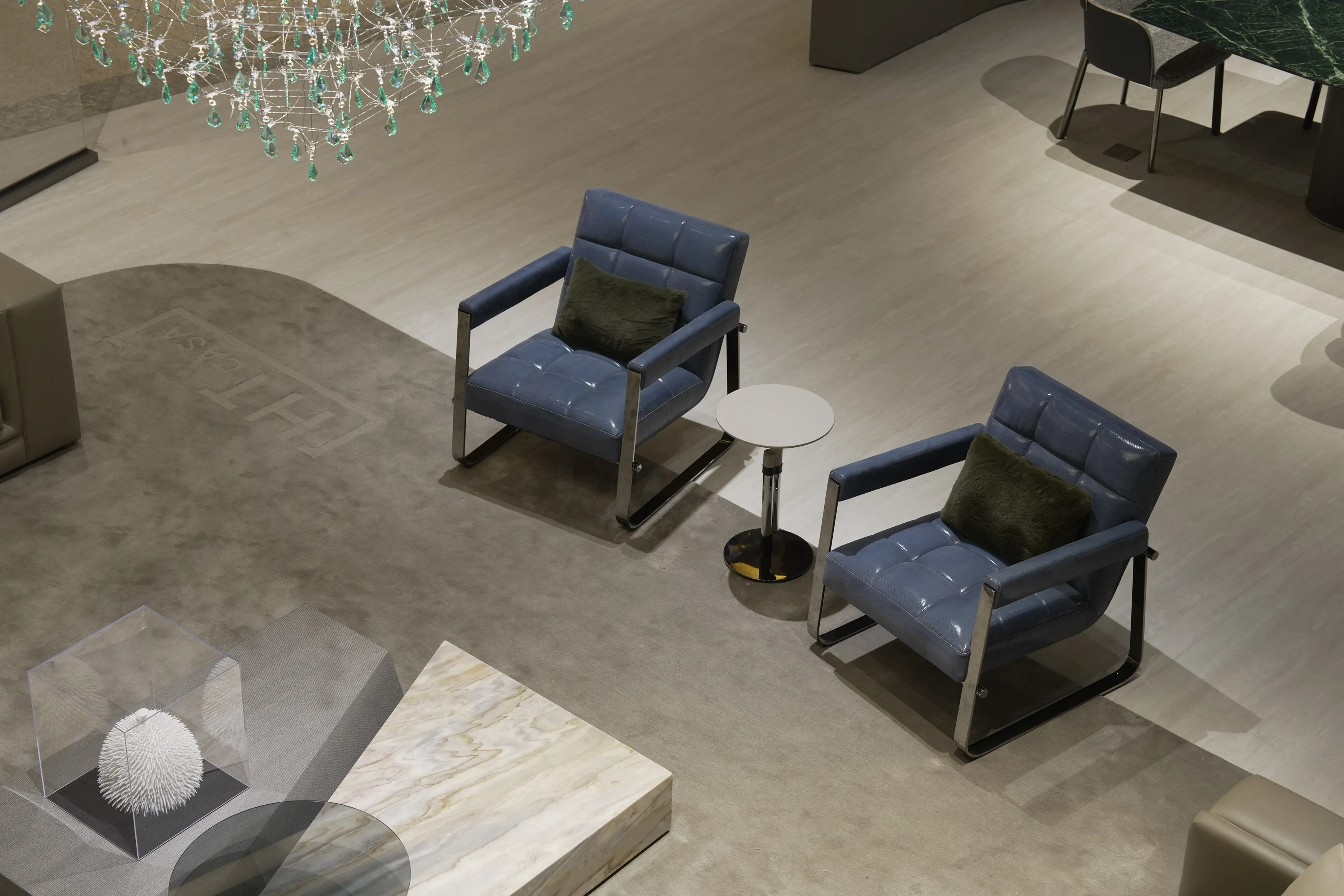 Choosing the Ideal Lounge Chair: Tips and Considerations